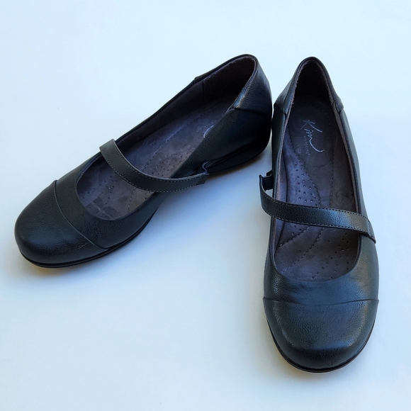 Kim Rogers | Shoes | Kim Rogers Flats 8 Mary Jane Style Dark Gray ...